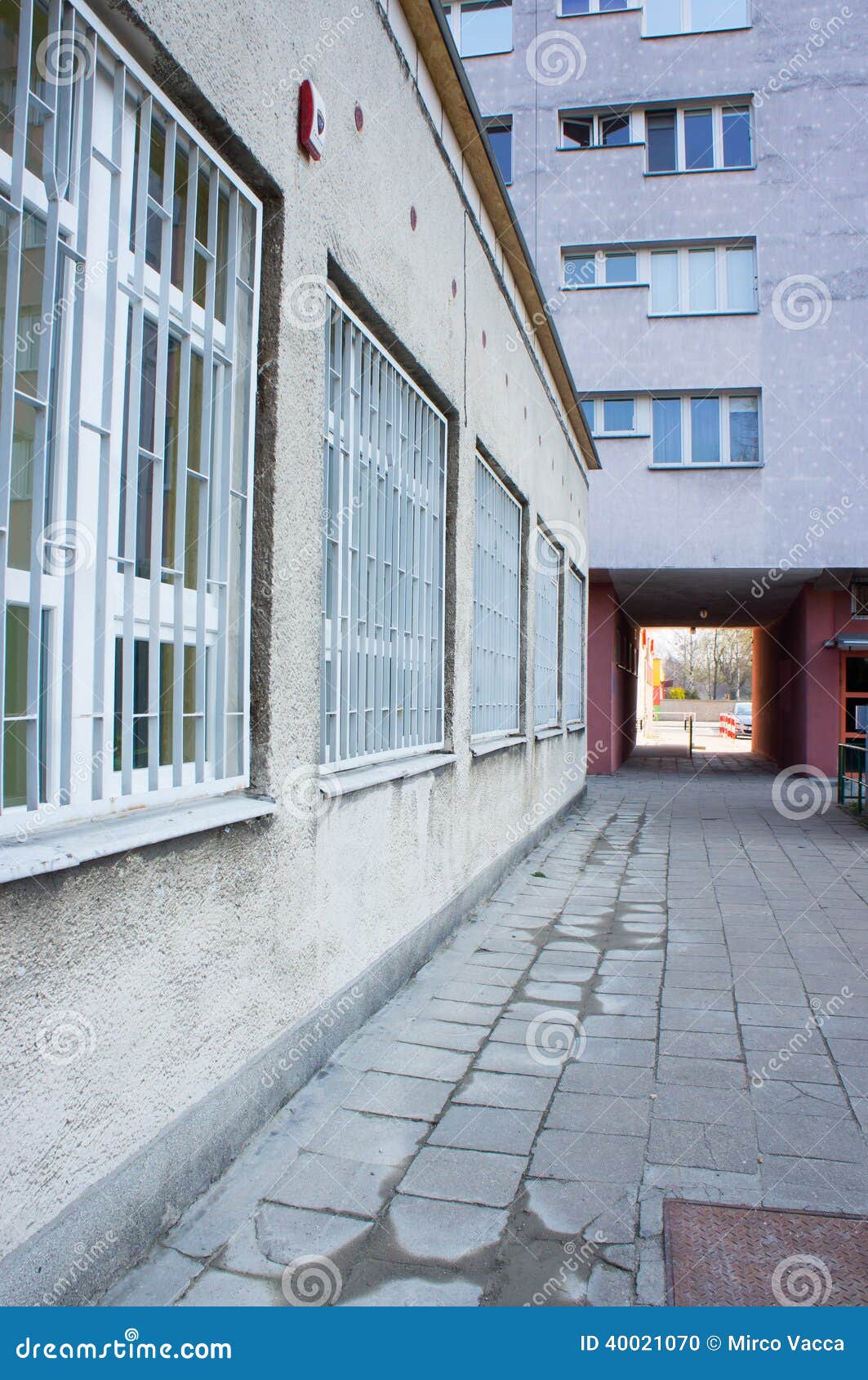 Metal grid windows stock photo. Image of architecture - 40021070