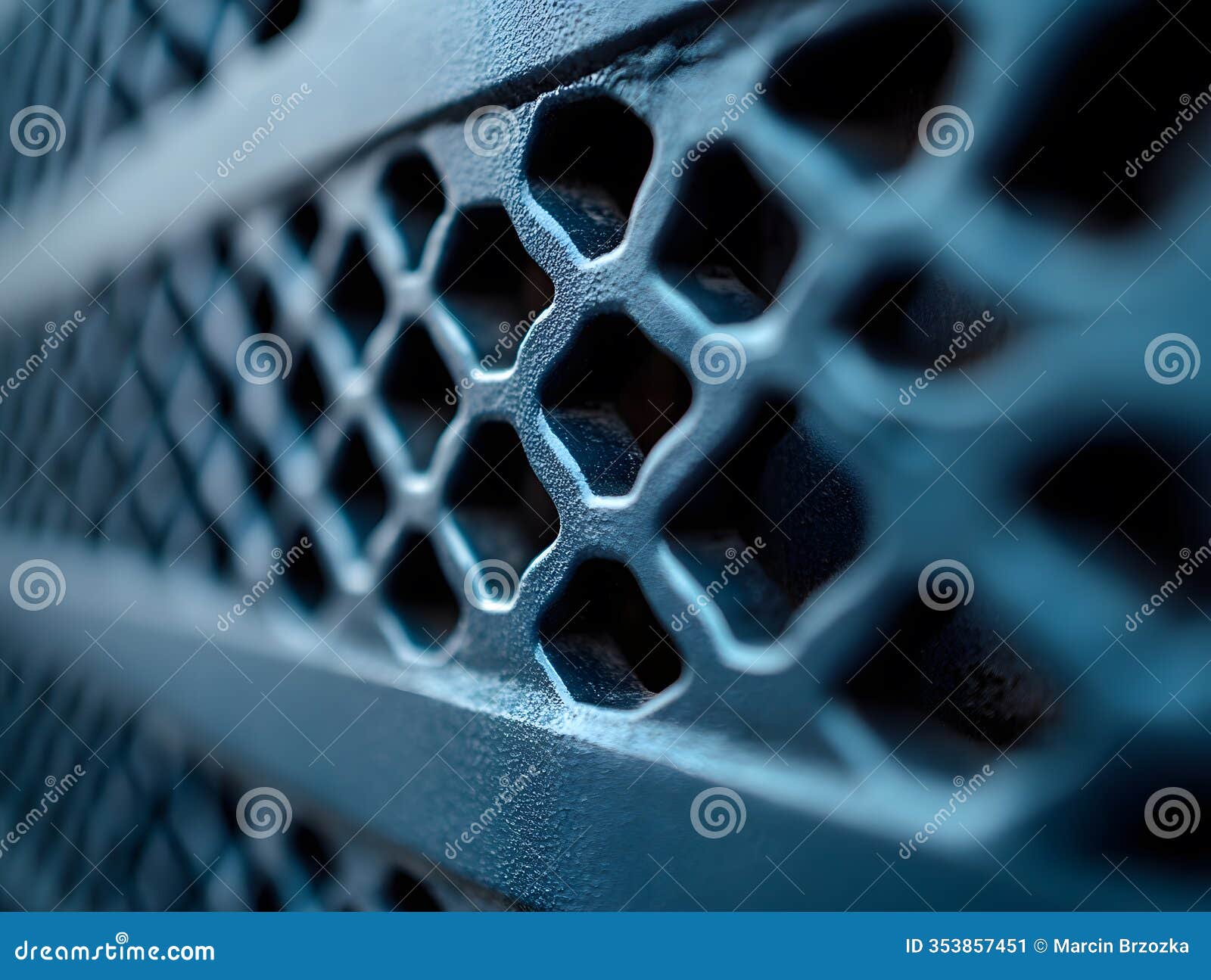 "Metal Mesh Structure: a Geometric Pattern of Strength and Precision ...