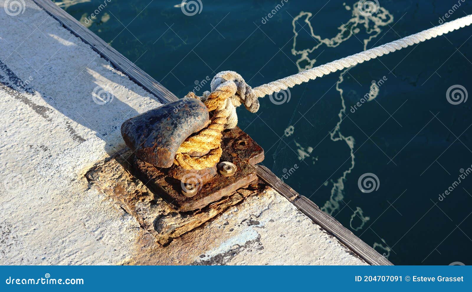 Metal Mooring Pylon with Rope Stock Image - Image of breakwater, travel ...