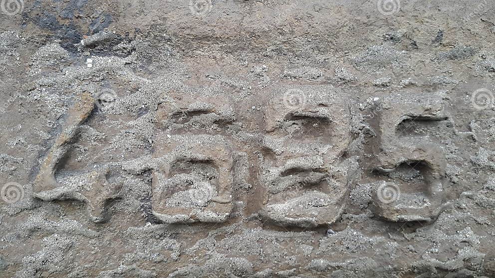 Metal Number 4685. Texture of Rusty Metal in the Form of Figures 4685 ...