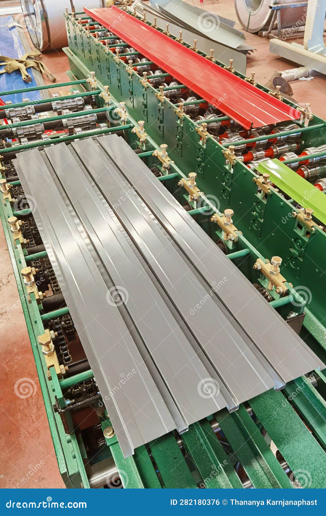 Metal Sheet Forming Machine Stock Photo - Image of panel, industrial ...