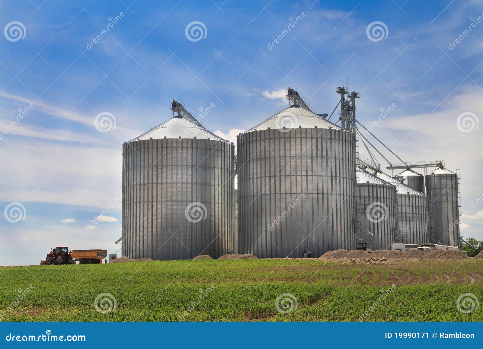 Metal silo stock image. Image of mill, silo, farm, grain - 19990171