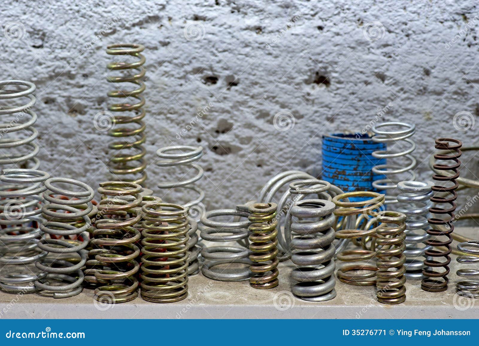 Metal springs stock image. Image of absorber, machine - 35276771