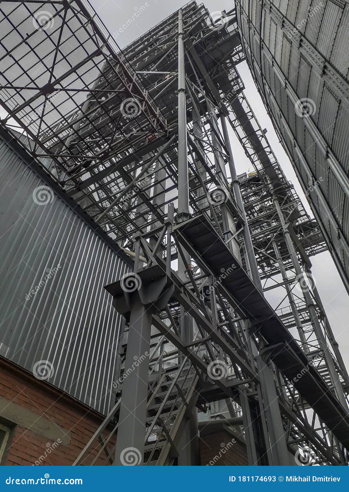 Metal Structures of a Modern Grain Elevator Stock Image - Image of ...