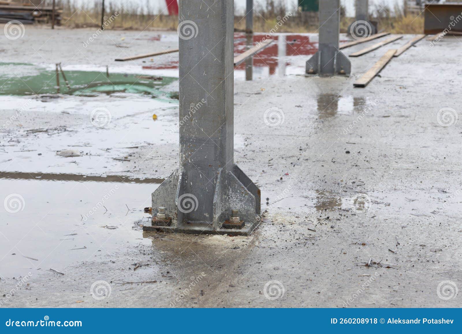 Metalen Constructiewerken Voor De Constructie Van Een Omhulling Van ...