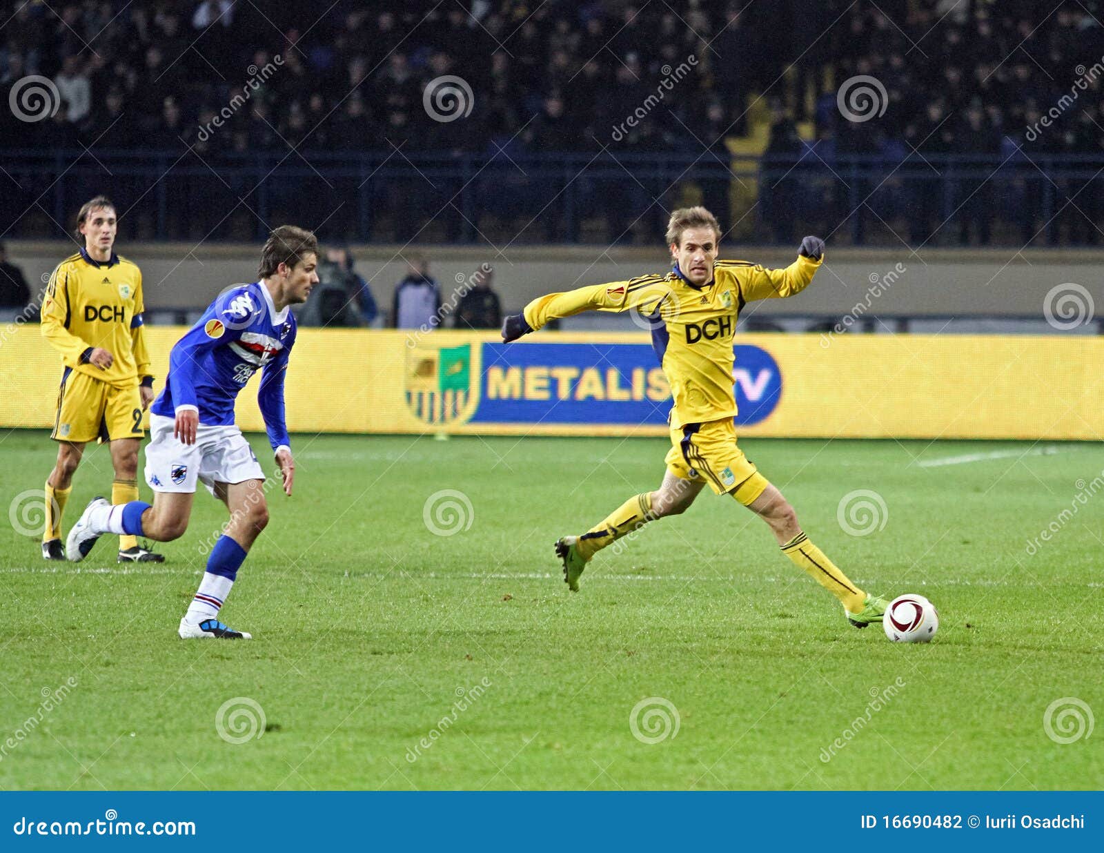 Metalist Kharkiv MF Marko Devic Editorial Photography - Image of green ...