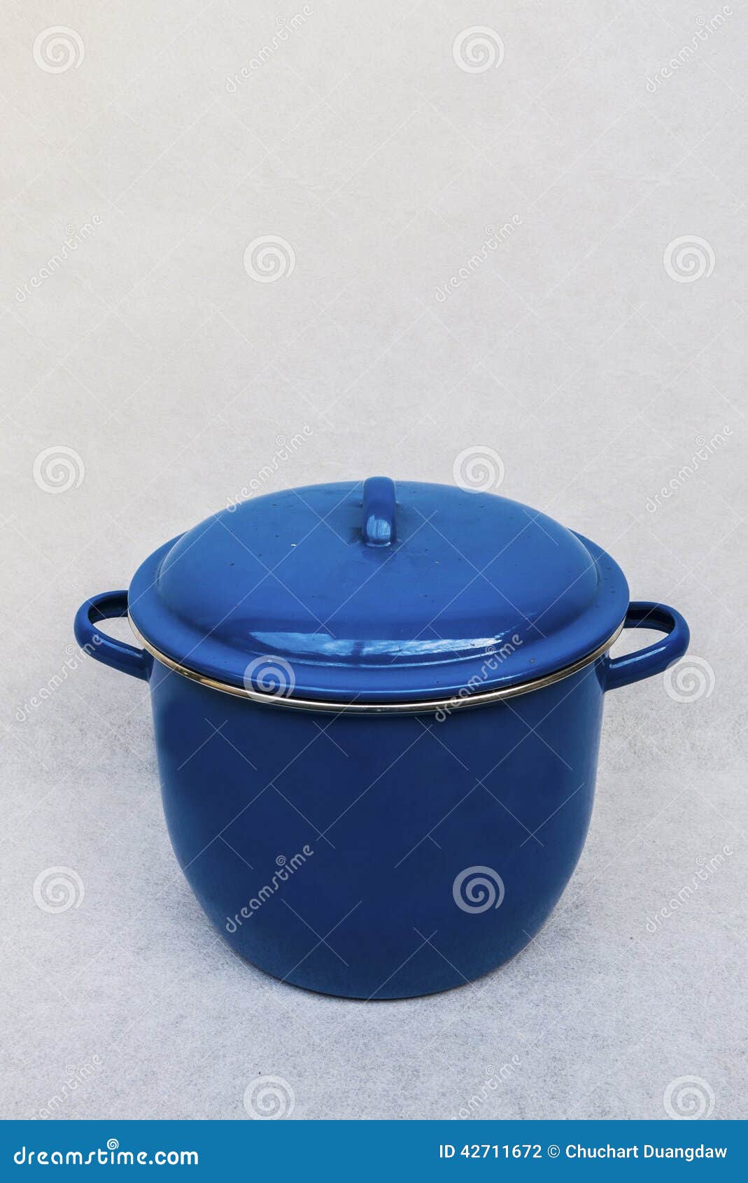 Metallic blue cooking pots stock photo. Image of kitchenware - 42711672