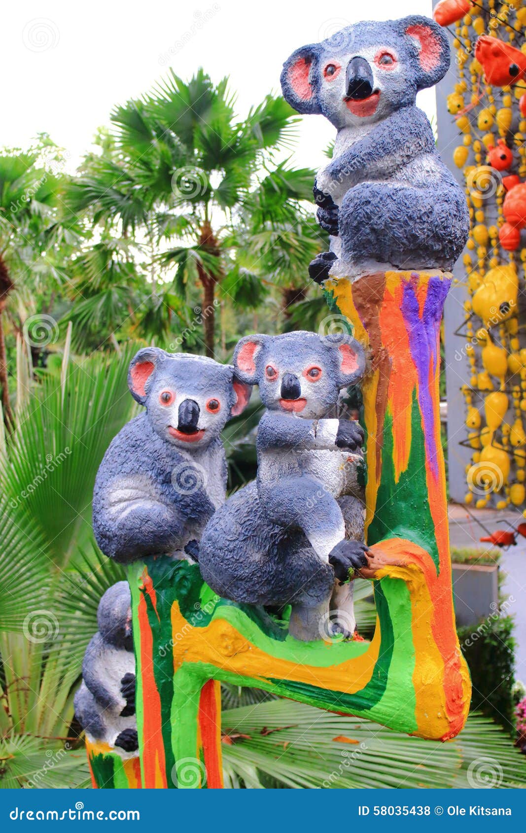 Metallic koala statue stock photo. Image of statue, garden - 58035438