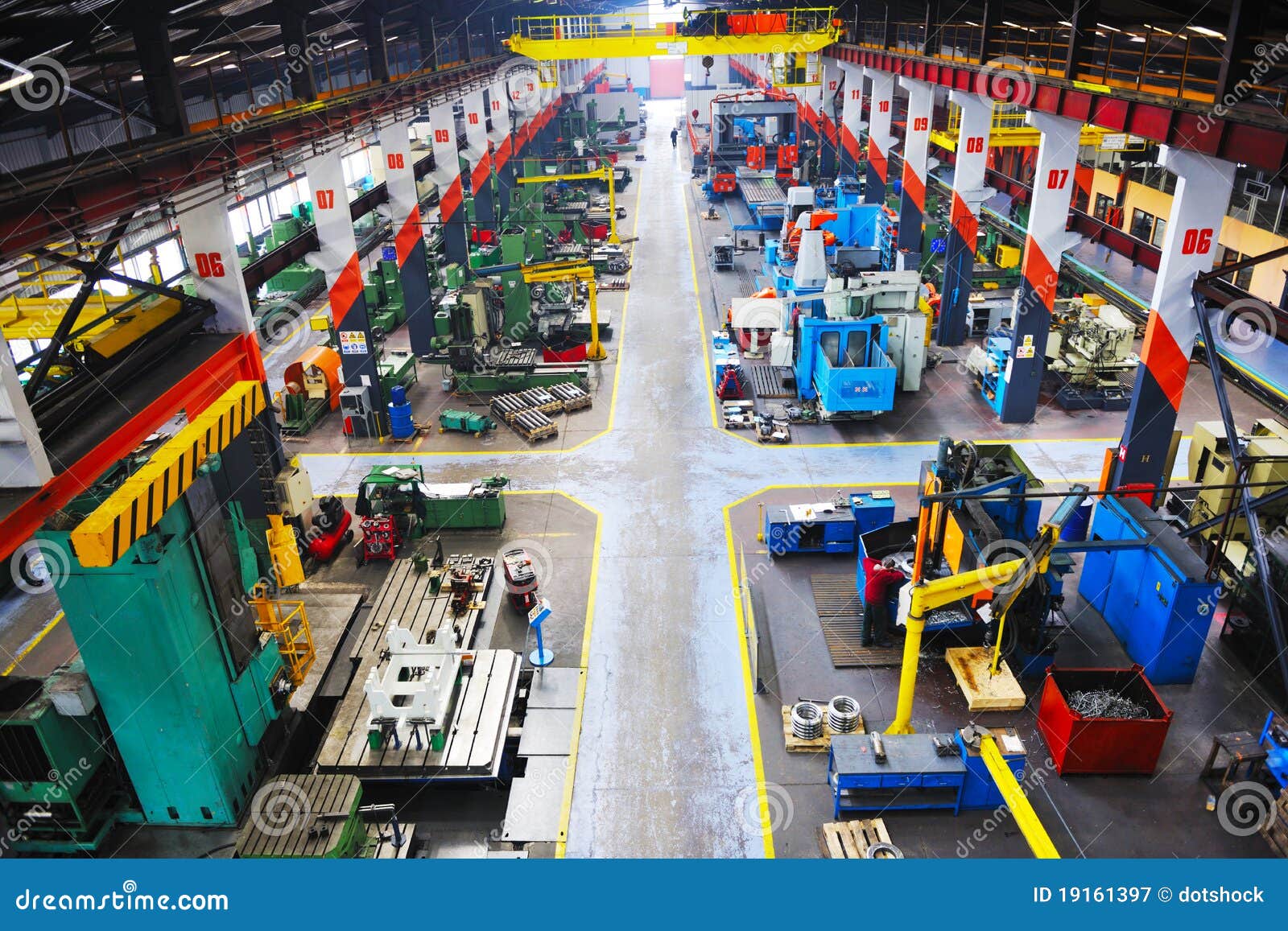 Metallindusty Fabrik Innen stockbild. Bild von produktion - 19161397