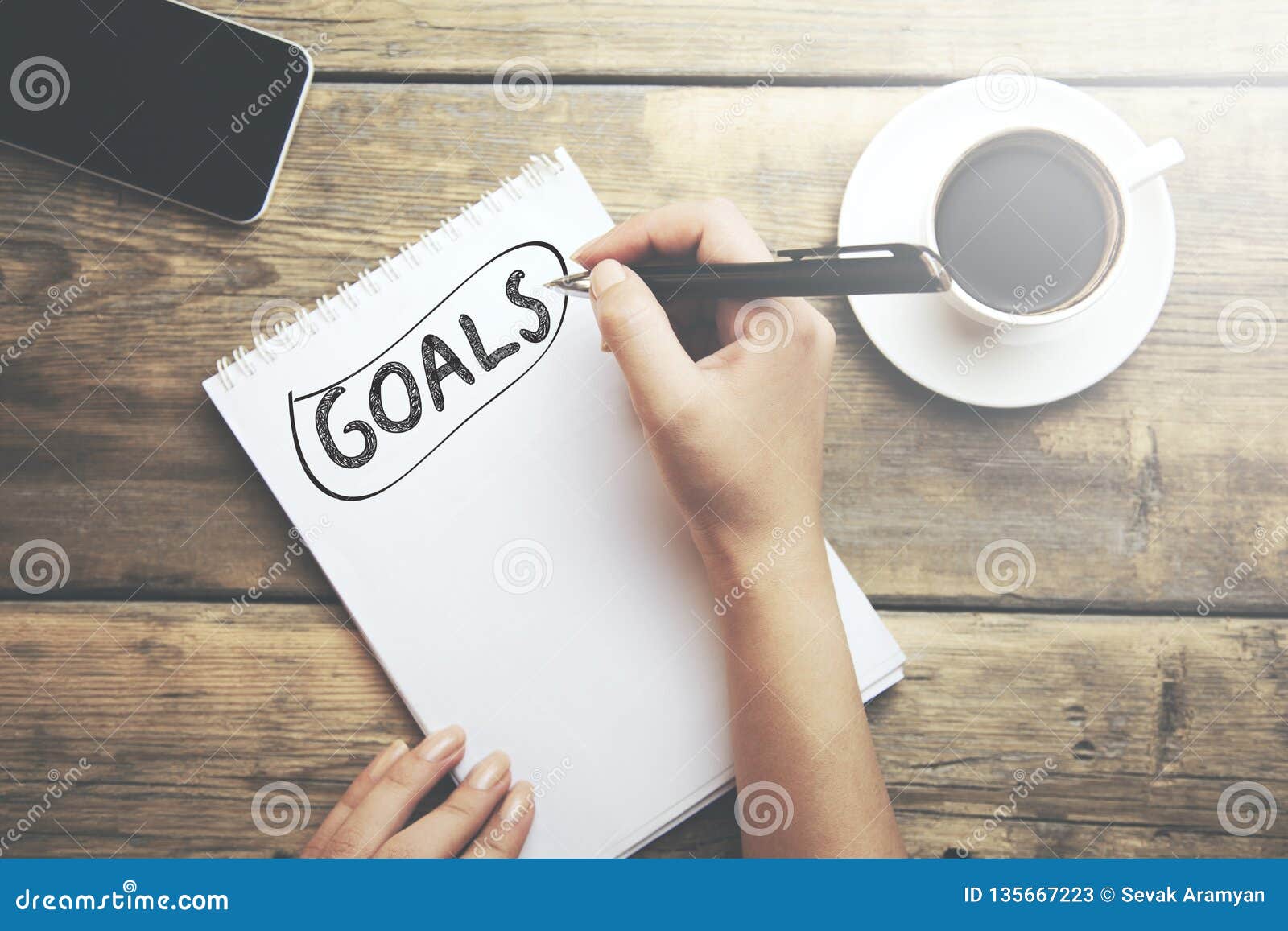 Metas Escritas En Un Cuaderno Imagen de archivo - Imagen de oportunidad ...