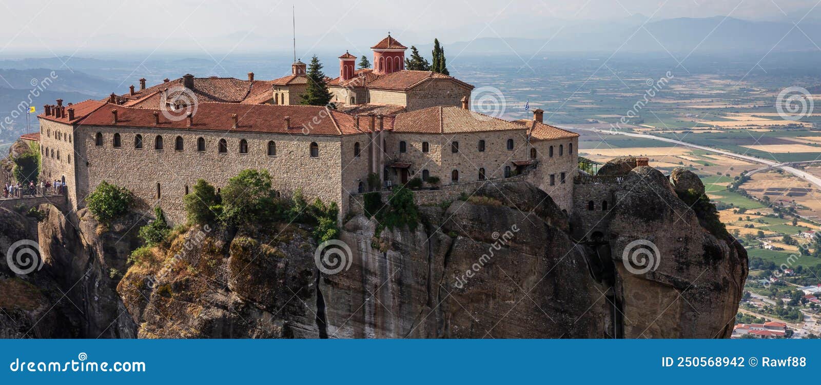 Meteora Greece. Edificio Del Monasterio Saint Stephen Agios Stefanos ...