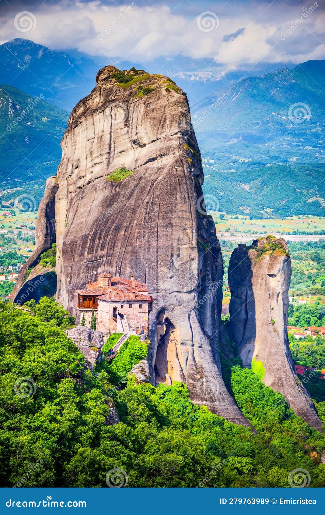 Meteora, Greece. Incredible Sandstone Rock Formations and Monasteries ...