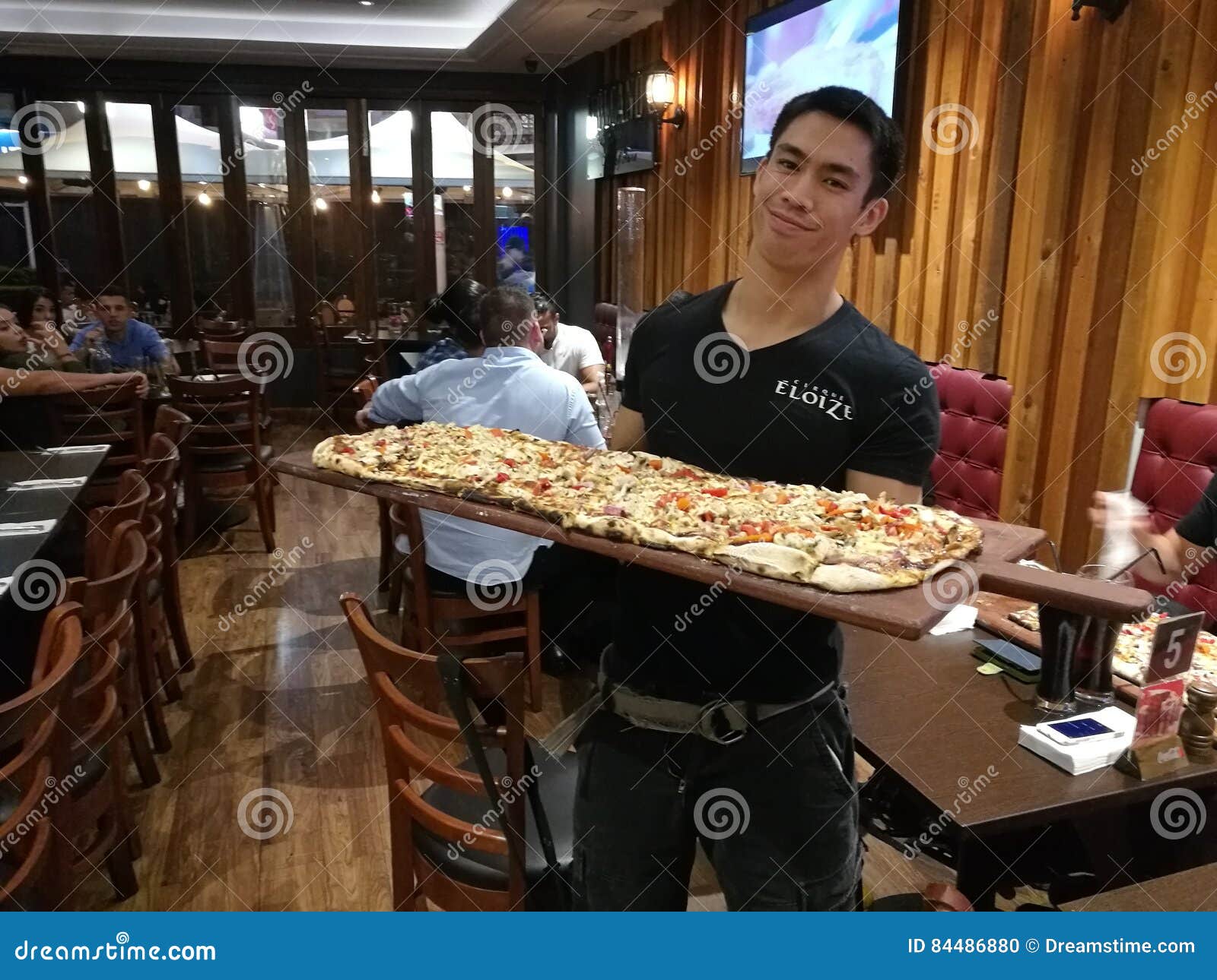 1 Meter Pizza Food Competition Editorial Image - Image of pizza, meter ...