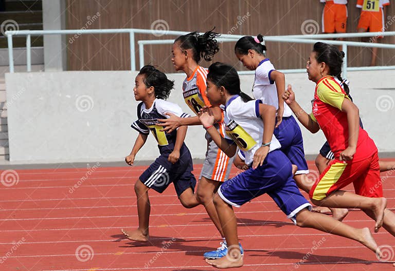 100 meter run editorial photography. Image of dash, competition - 68837797