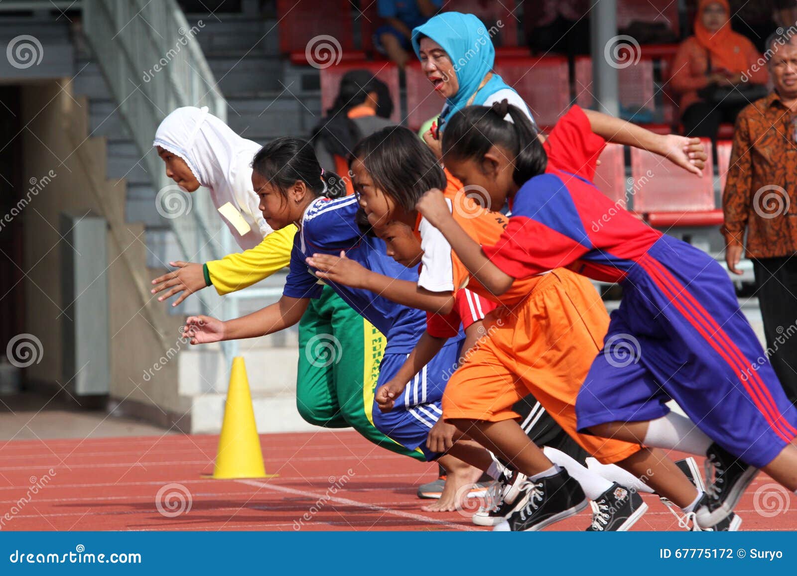 50 meter run editorial photography. Image of stadium - 67775172