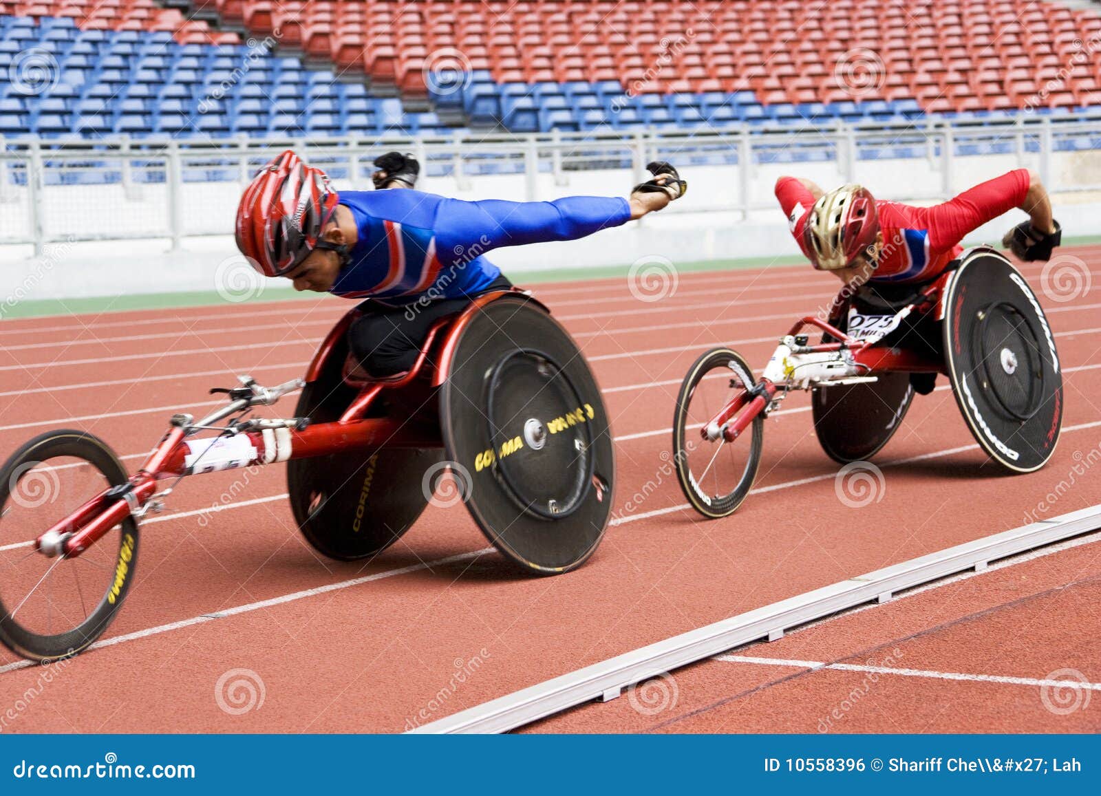 Meters Van Het Ras Van De Rolstoel Van Mensen 800 Redactionele Foto ...