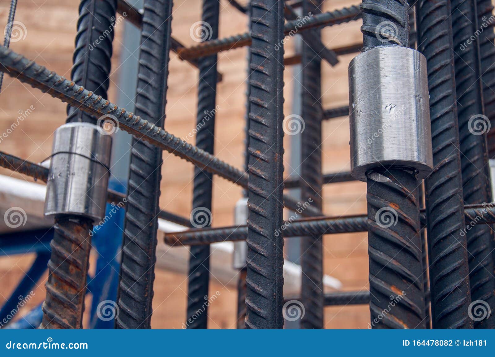 The Method of Connecting Reinforcing Bars for Concrete Work at a ...