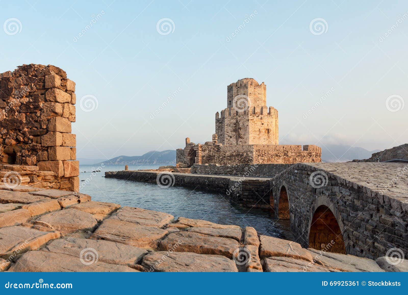 Methoni medieval castle stock image. Image of site, greece - 69925361