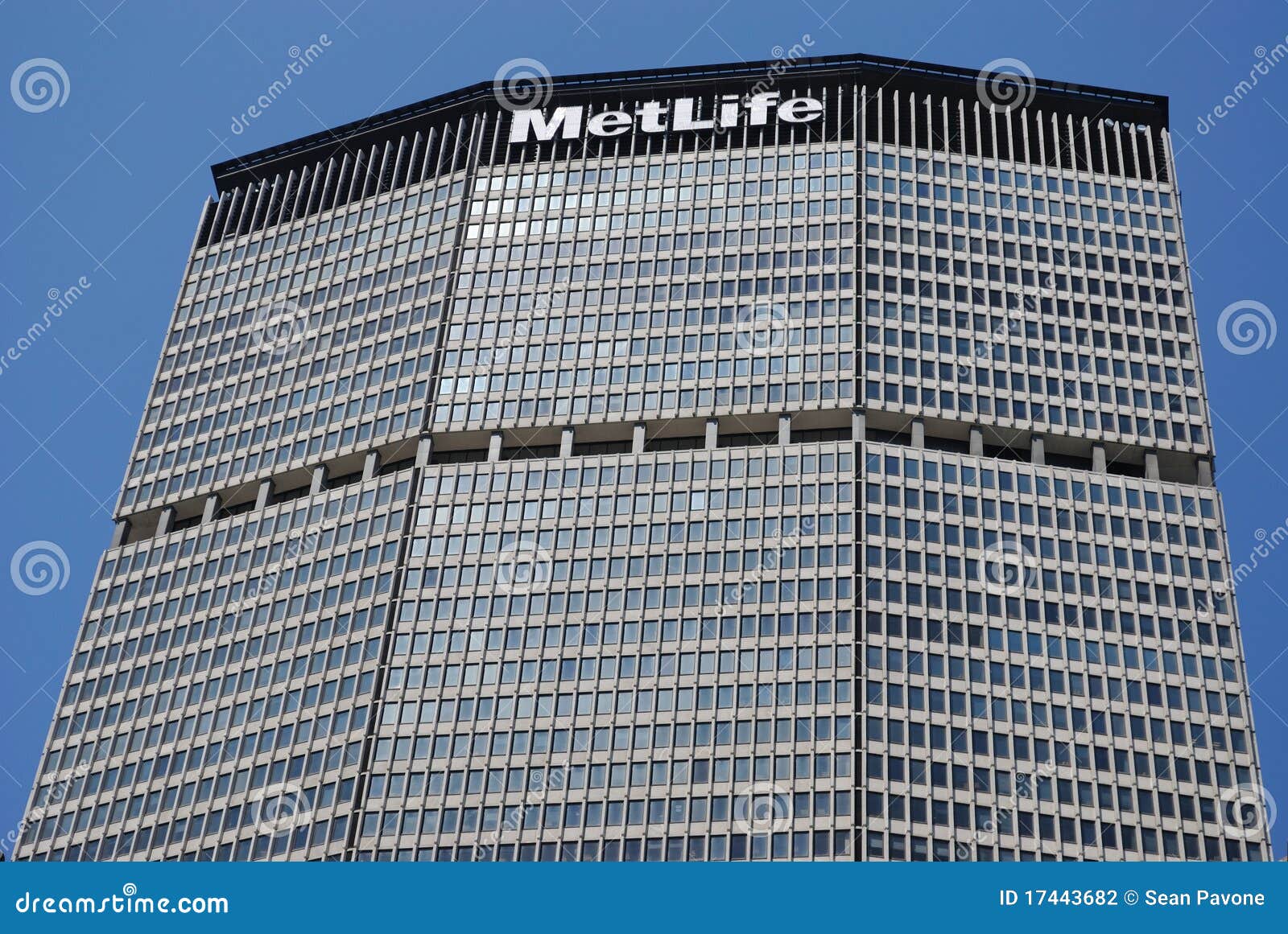 MetLife Building editorial photography. Image of glass - 17443682