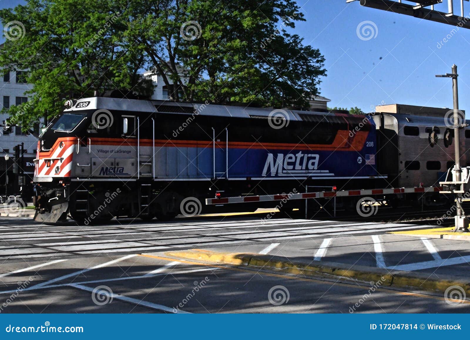 Metra Commuter Train during Daytime Editorial Stock Image - Image of ...
