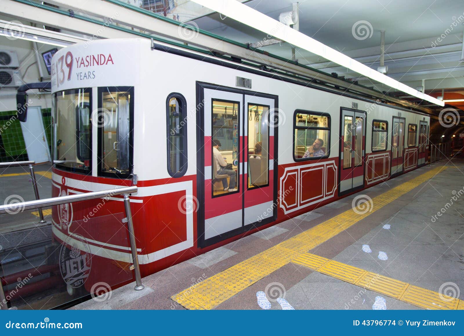 Metro in Istanbul editorial stock image. Image of metro - 43796774