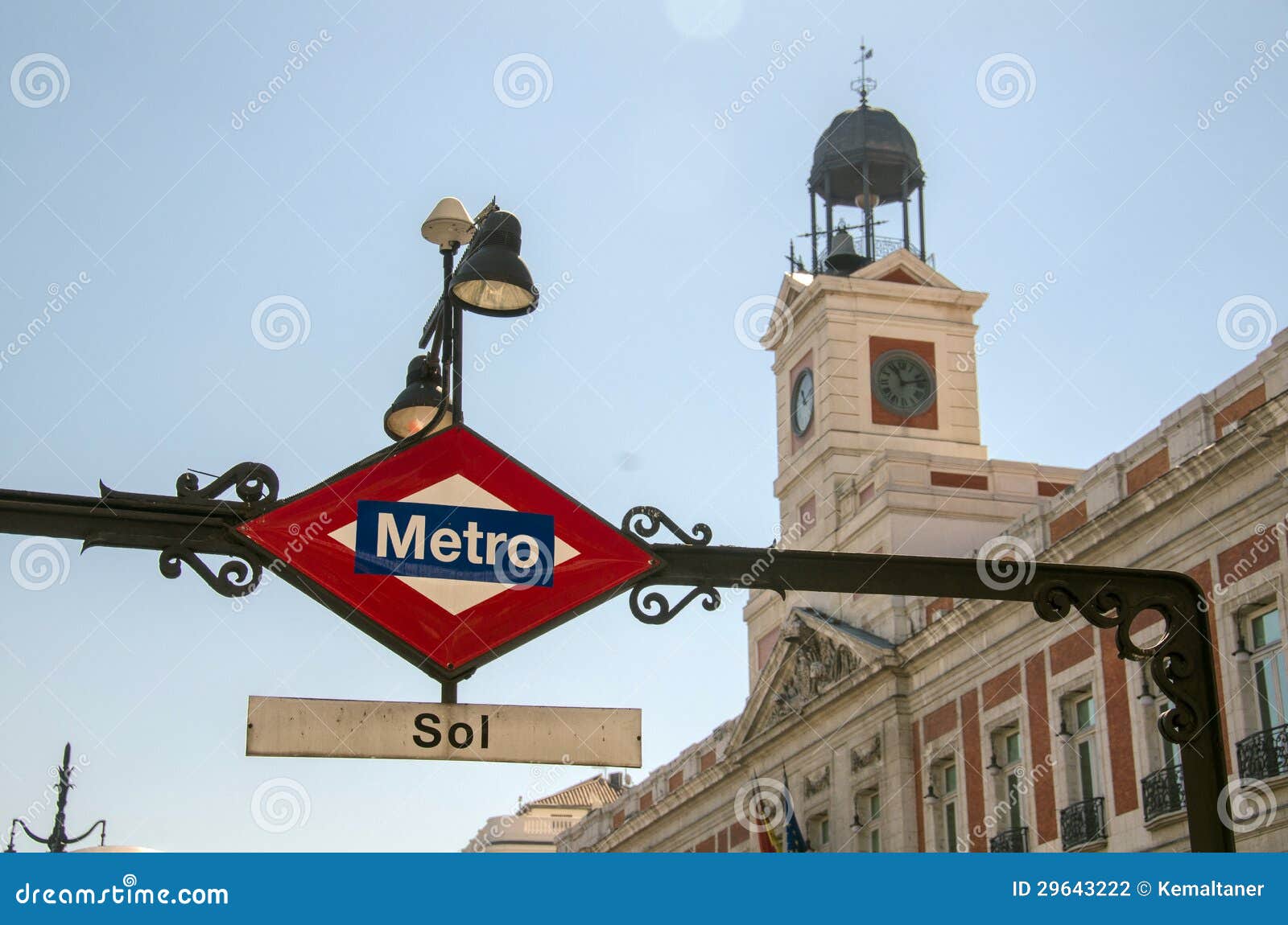 Metro in Madrid, Spain editorial photography. Image of spanish - 29643222