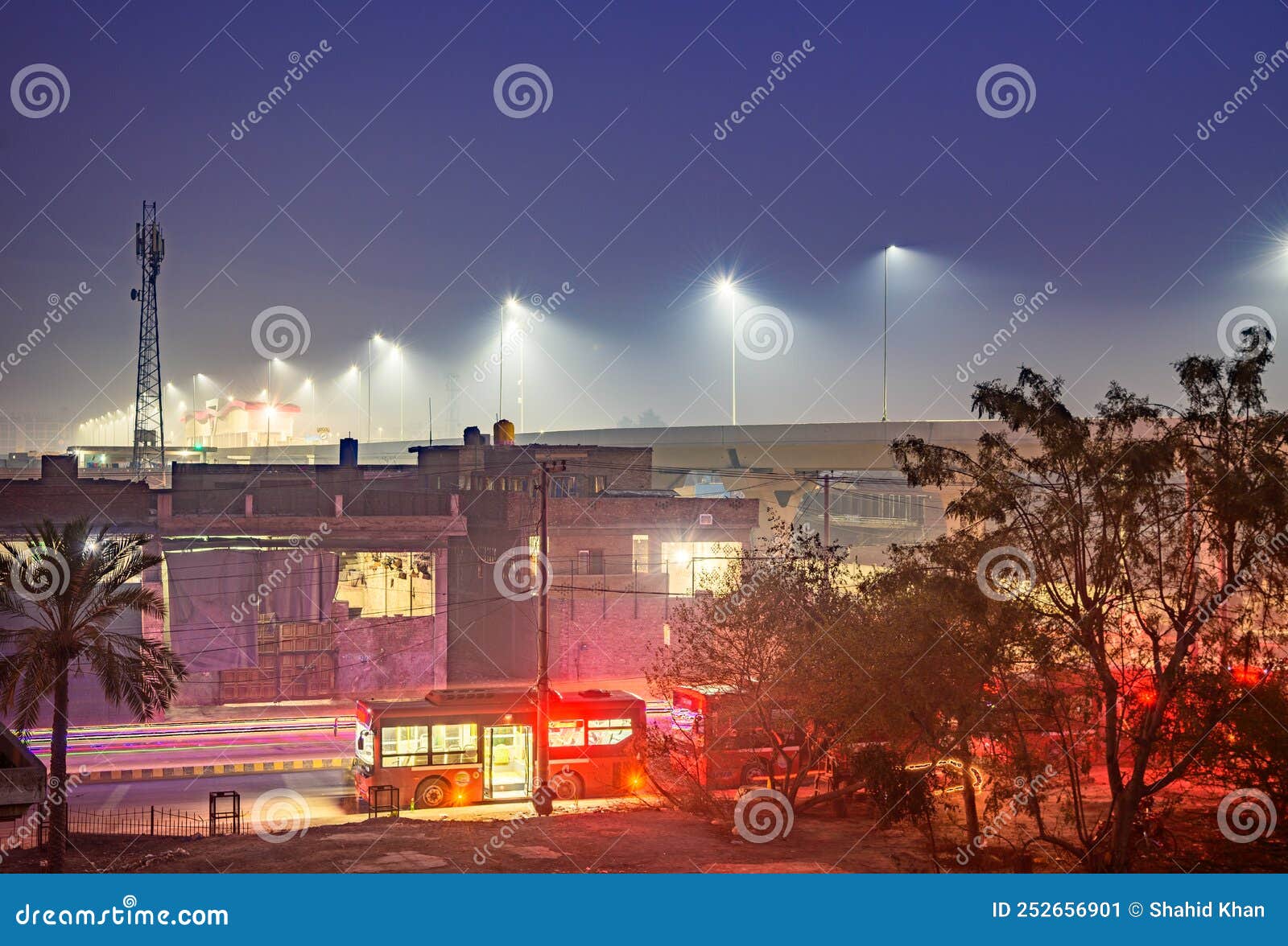 Metro Buses Multan Pakistan Stock Image - Image of system, lane: 252656901