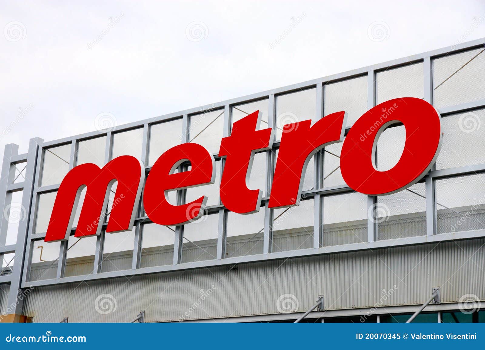 Metro Sign editorial image. Image of grocery, supermarket - 20070345