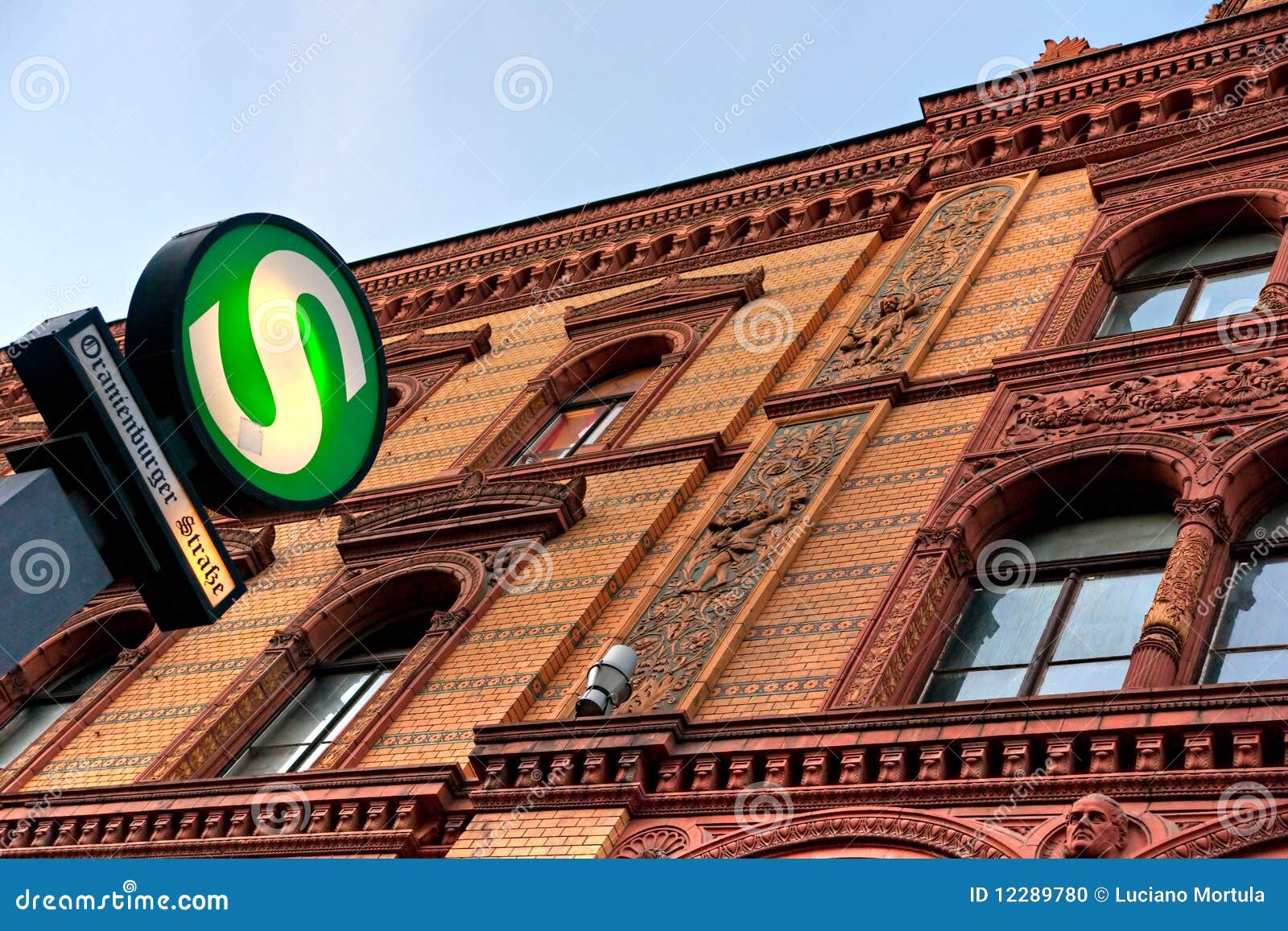 Metro-Station, Berlin, Deutschland. Redaktionelles Bild - Bild von ...