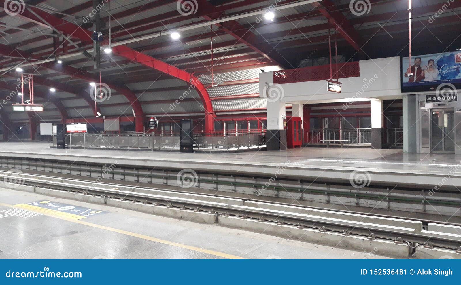 Metroplatform Stock Photos - Free & Royalty-Free Stock Photos from ...