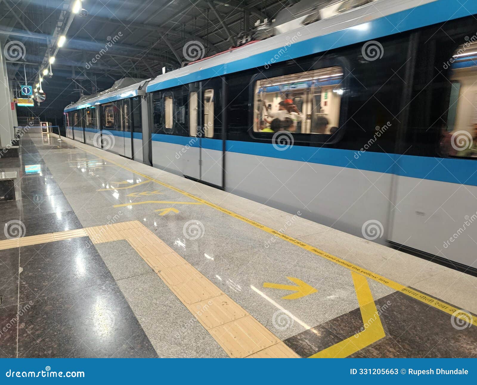 METRO STATION PLATFORM RUNNING TRAIN Stock Image - Image of running ...