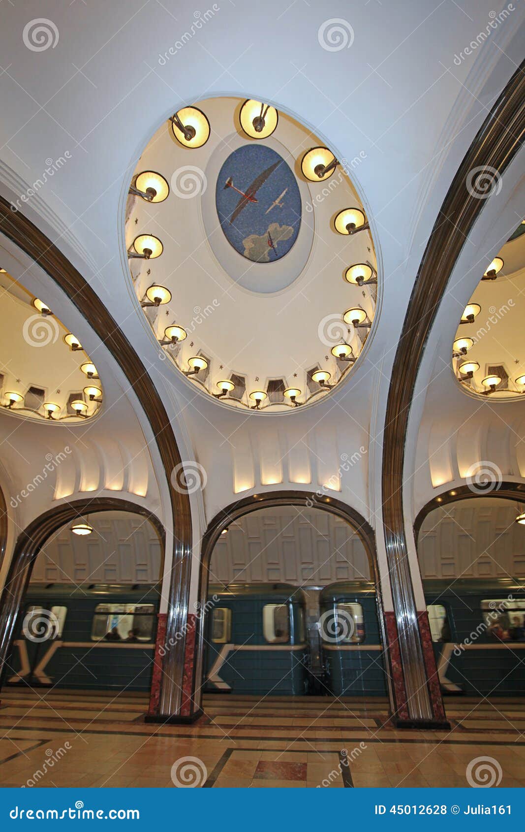 Metro Van Moskou Post Mayakovskaya Redactionele Stock Foto - Image of ...