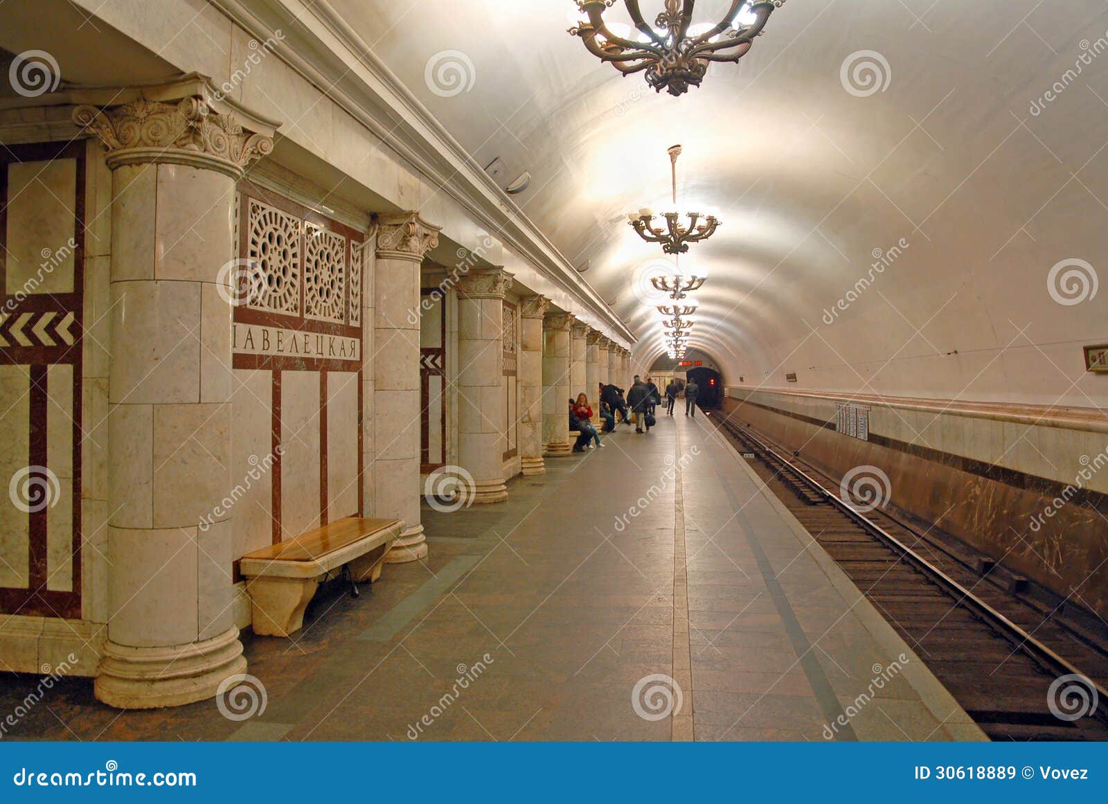 Metro Van Moskou, Post Paveletskaya (Cirkellijn) Stock Afbeelding ...