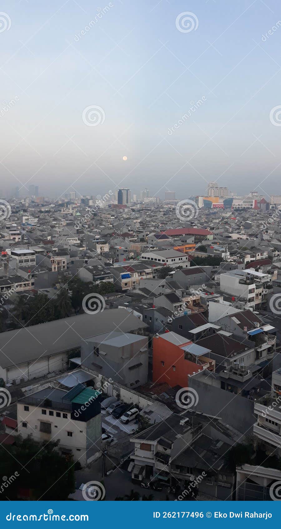 Metropolis Building Panorama Stock Photo - Image of metropolis, skyline ...