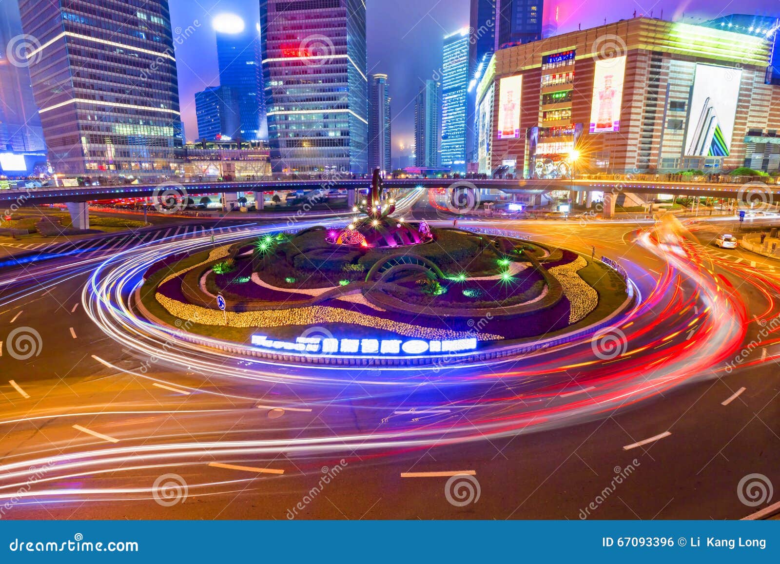 Metropolis night lights editorial photo. Image of flow - 67093396