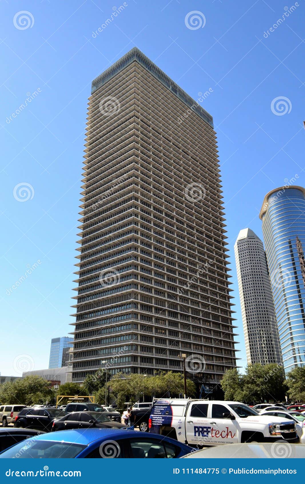 Metropolitan Area, Skyscraper, Tower Block, Building Picture. Image ...