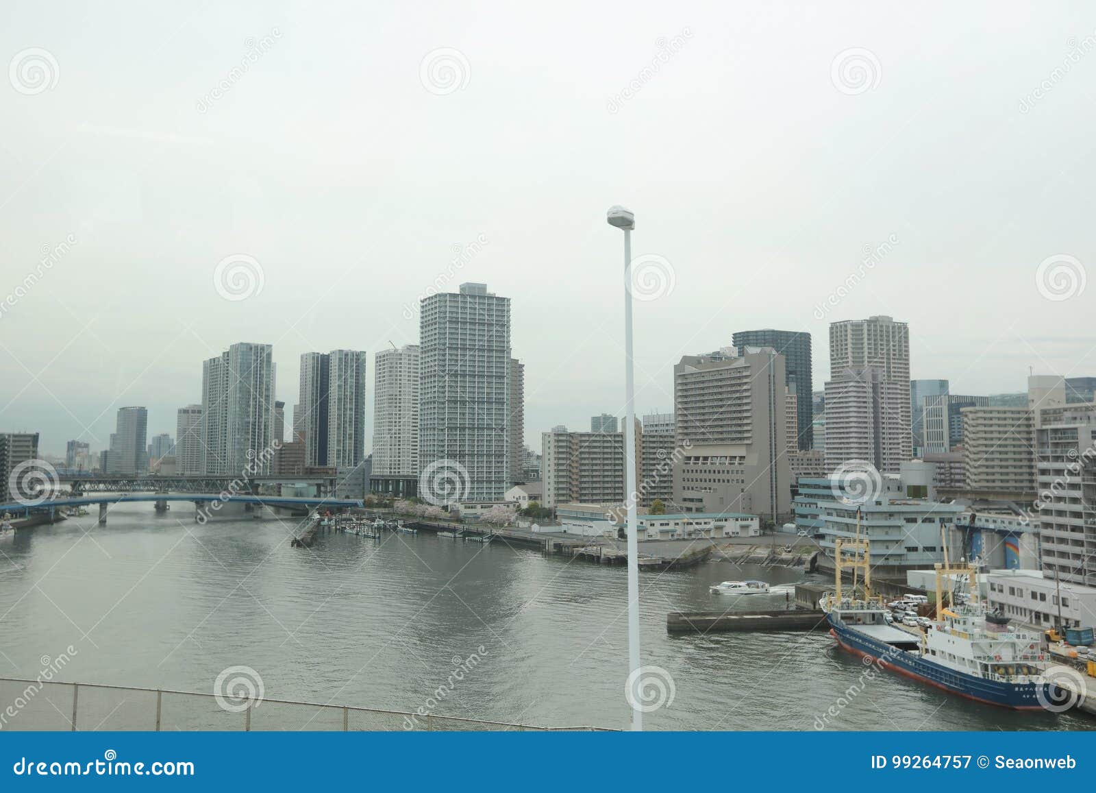 The Metropolitan Expressway at Tokyo Editorial Photography - Image of ...