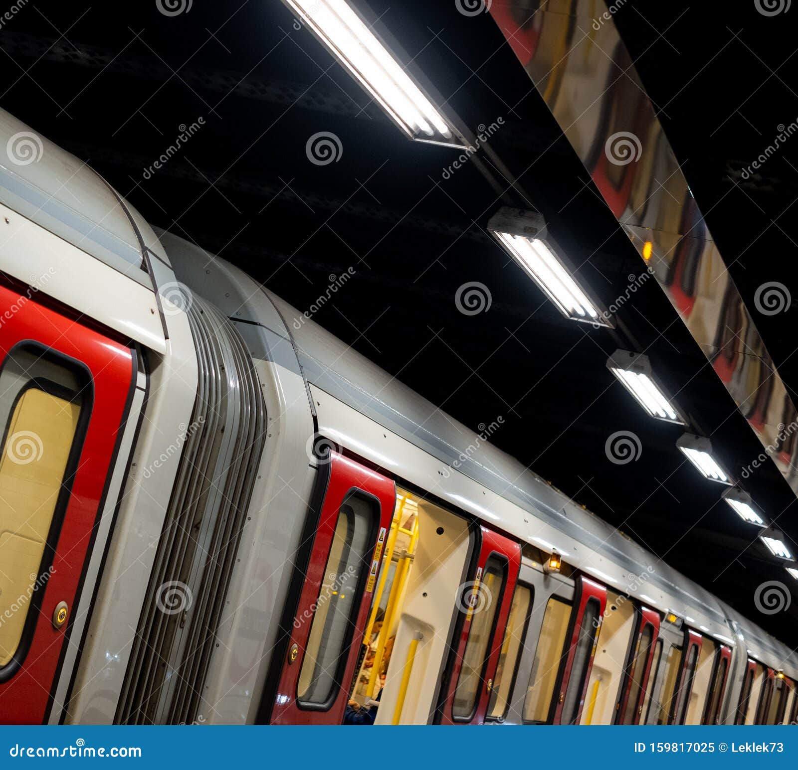Dmu Train With Reflection On Arnside Viaduct Editorial Photo ...