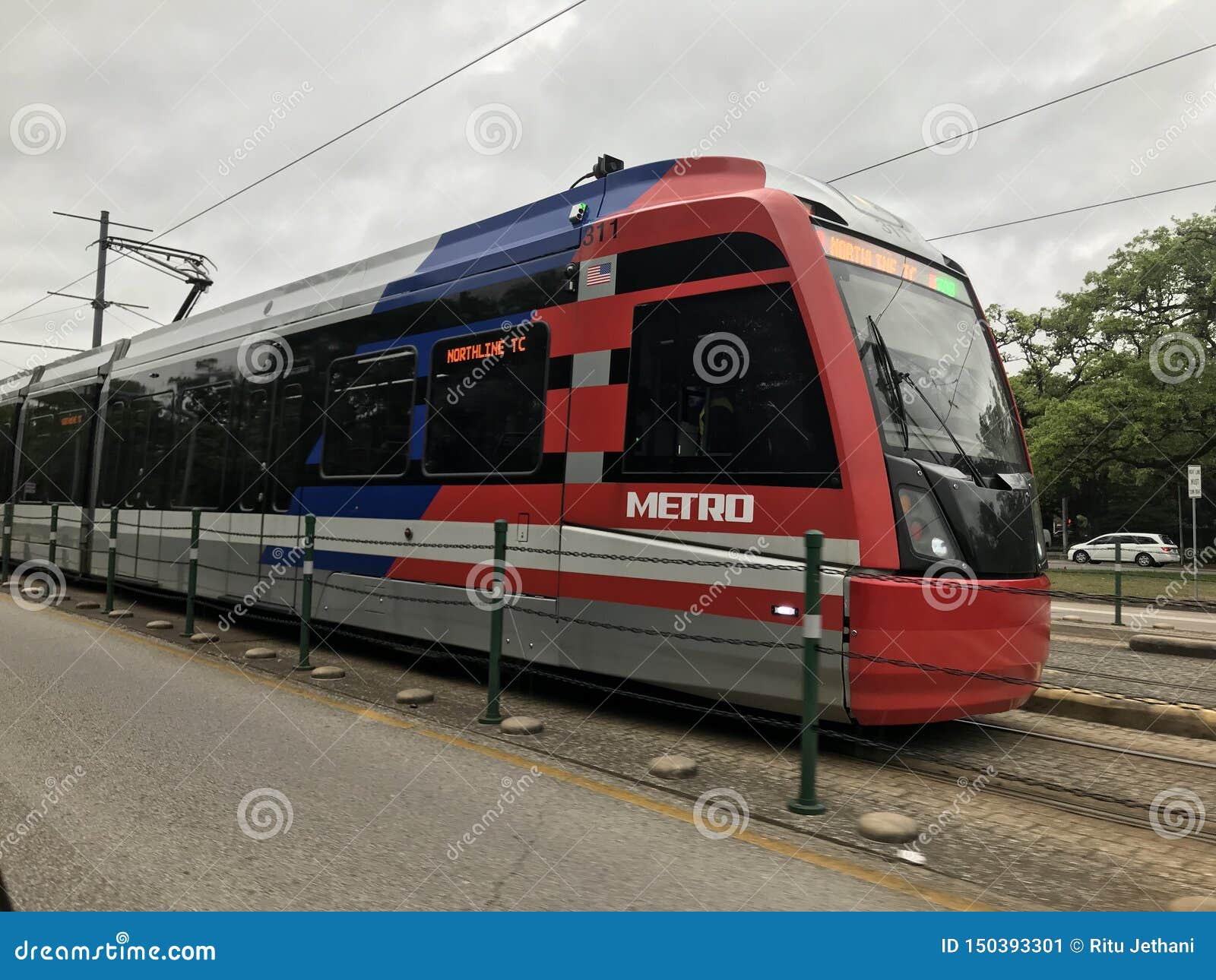 METRORail in Houston, Texas Editorial Photo - Image of metrorail ...