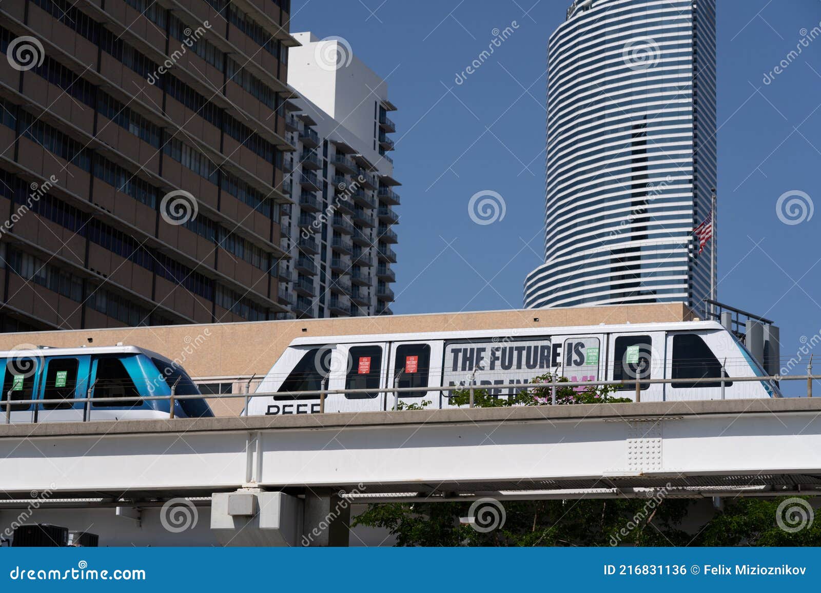 Metrorail Tram in Motion at Downtown Miami Editorial Photo - Image of ...