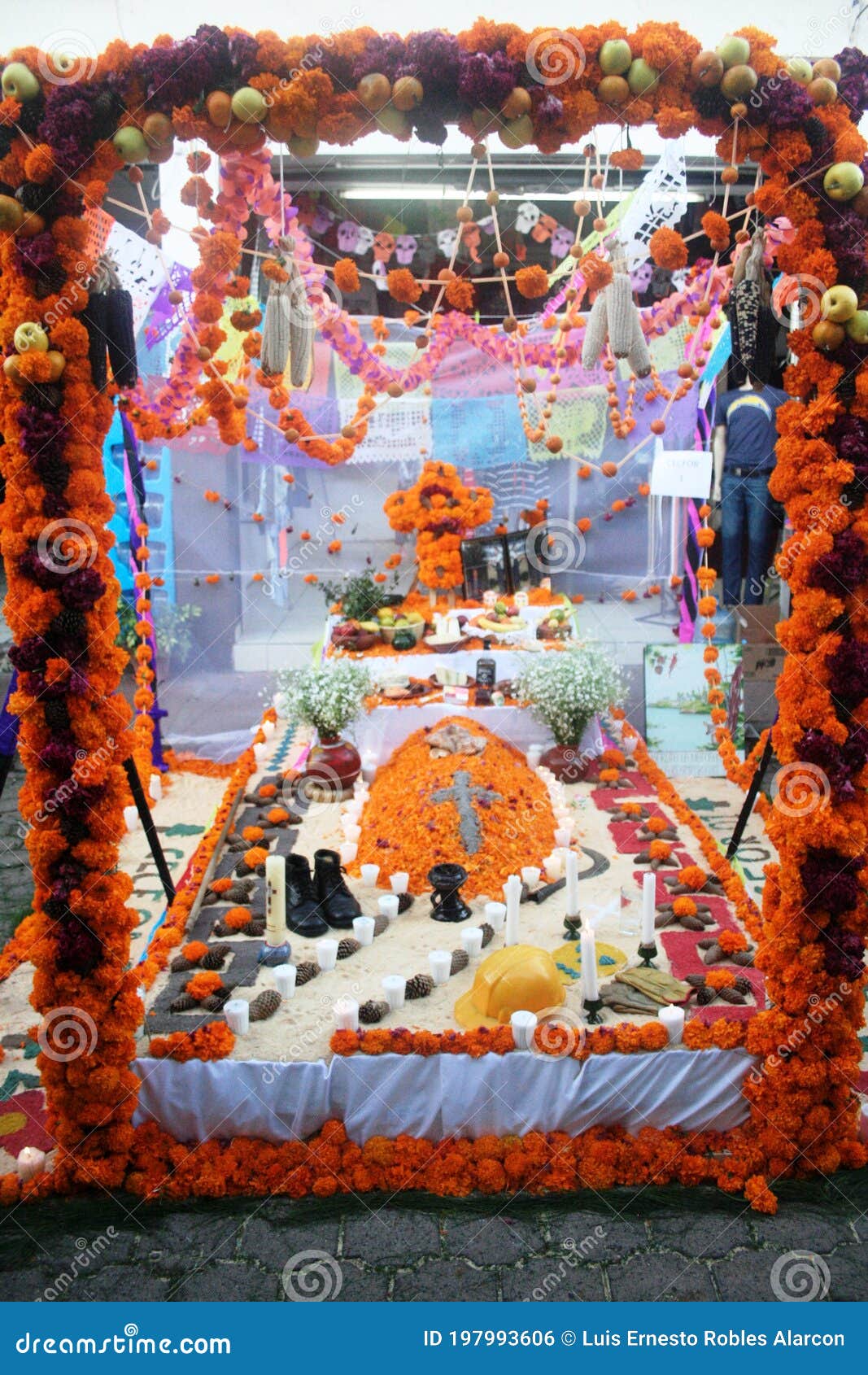 Mexican Altar in Celebration of the Day of the Dead Editorial Photo ...
