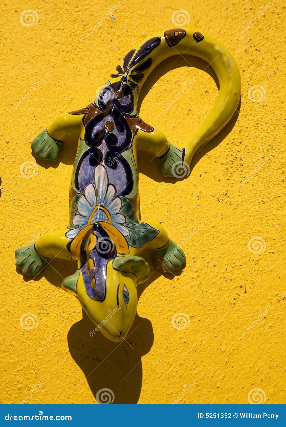 Mexican Ceramic Lizard Yellow Wall Guanajuato Stock Photo - Image of ...