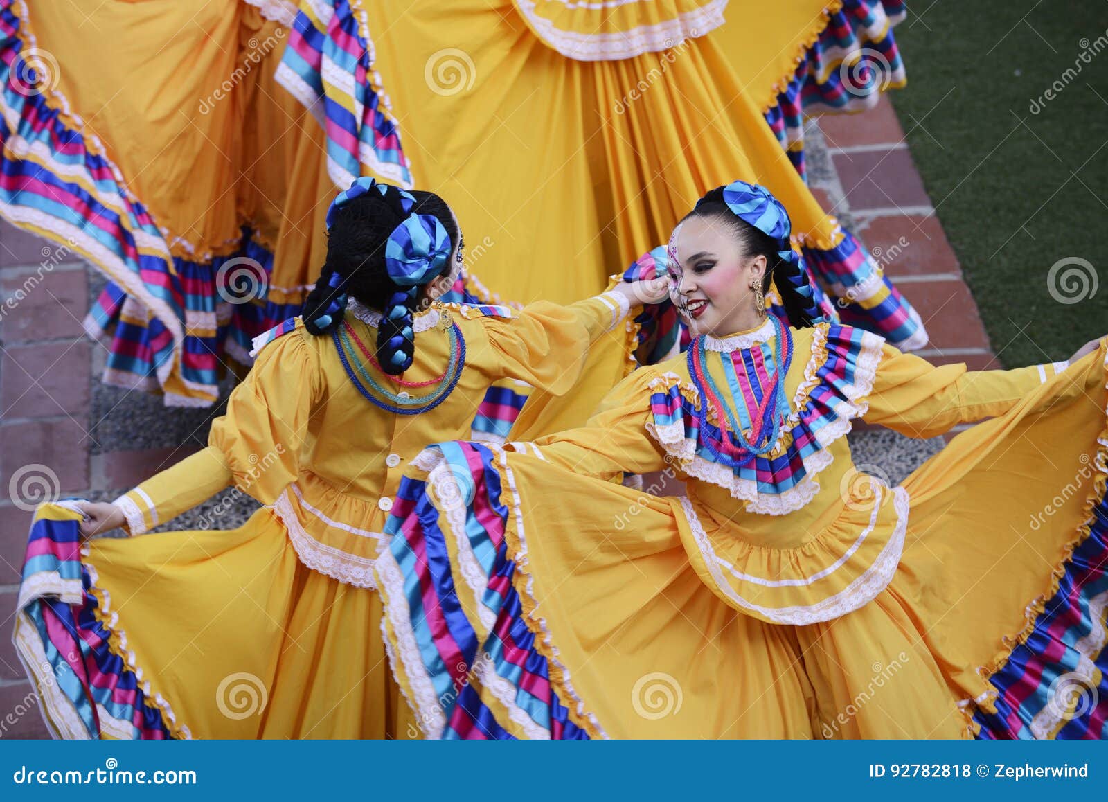 Mexican folkloric dancer editorial stock photo. Image of folkloric ...