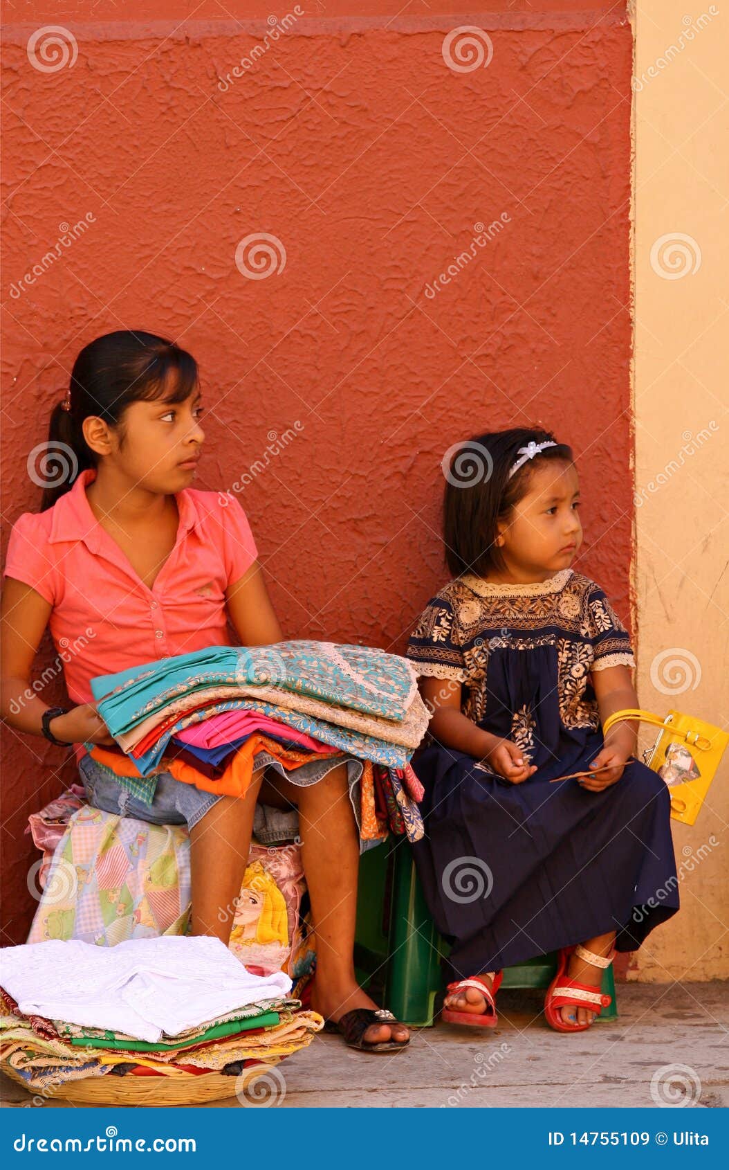Mexican Girls Selling Textiles Editorial Stock Image - Image of fabric ...
