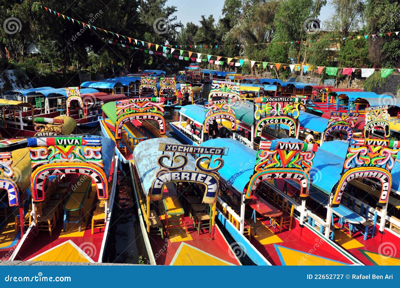 Mexican Gondolas, Mexico editorial photography. Image of centro - 22652727