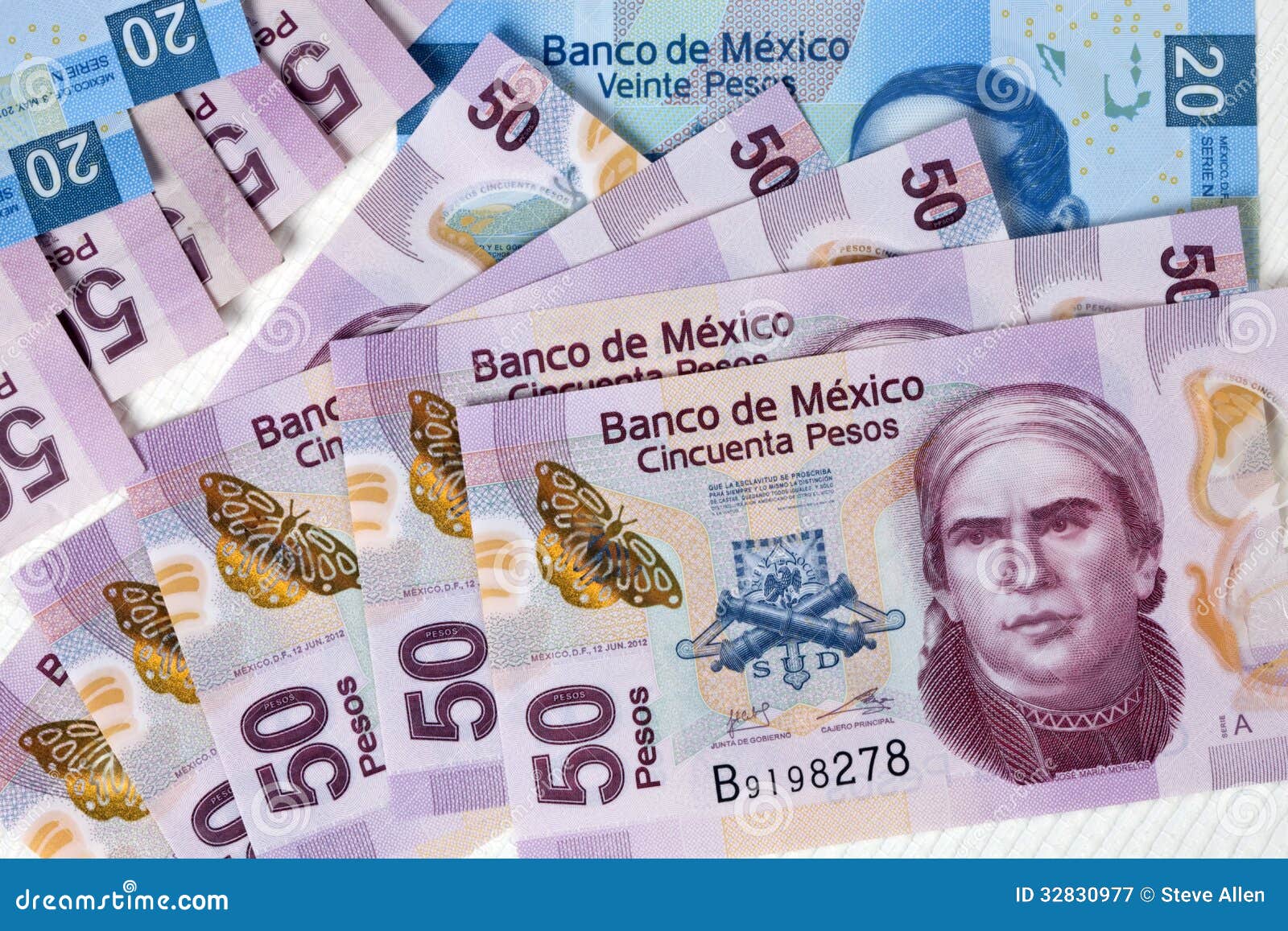Mexican Pasos - Banknotes of Mexico Editorial Photography - Image of ...