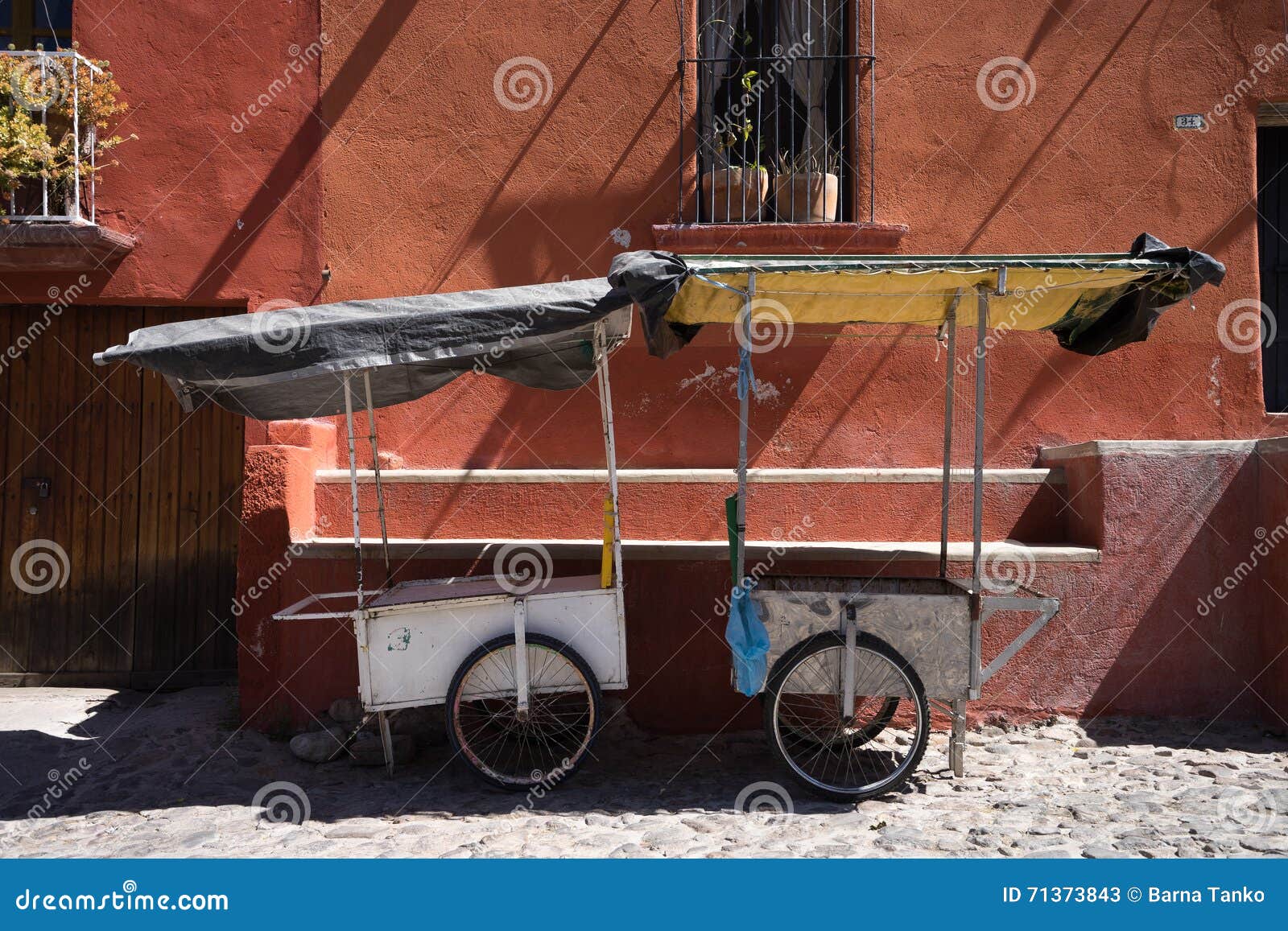 Mexican vendor carts stock image. Image of wheeled, tradition - 71373843