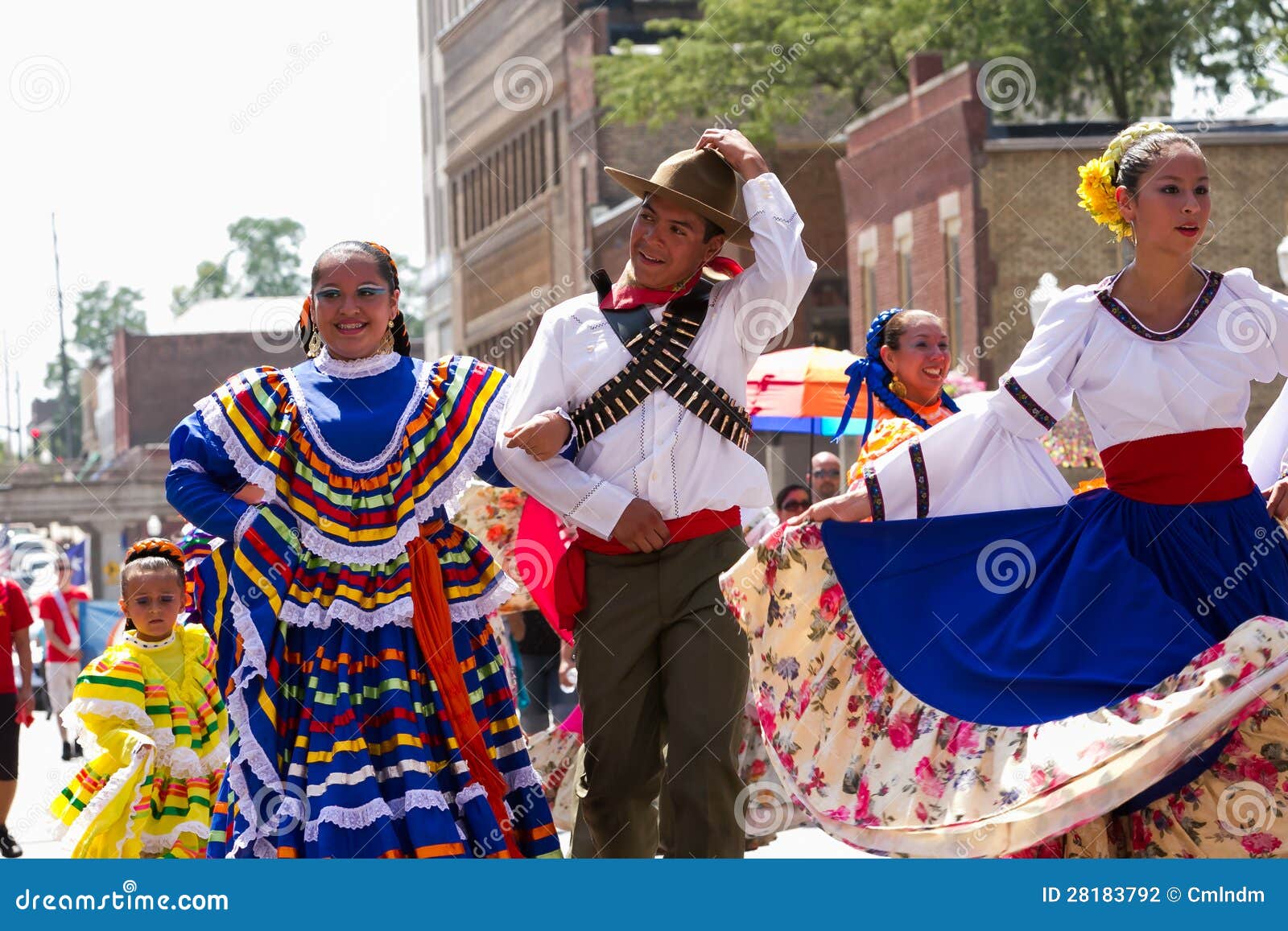 Mexicans Typically Dressed editorial photography. Image of dress - 28183792