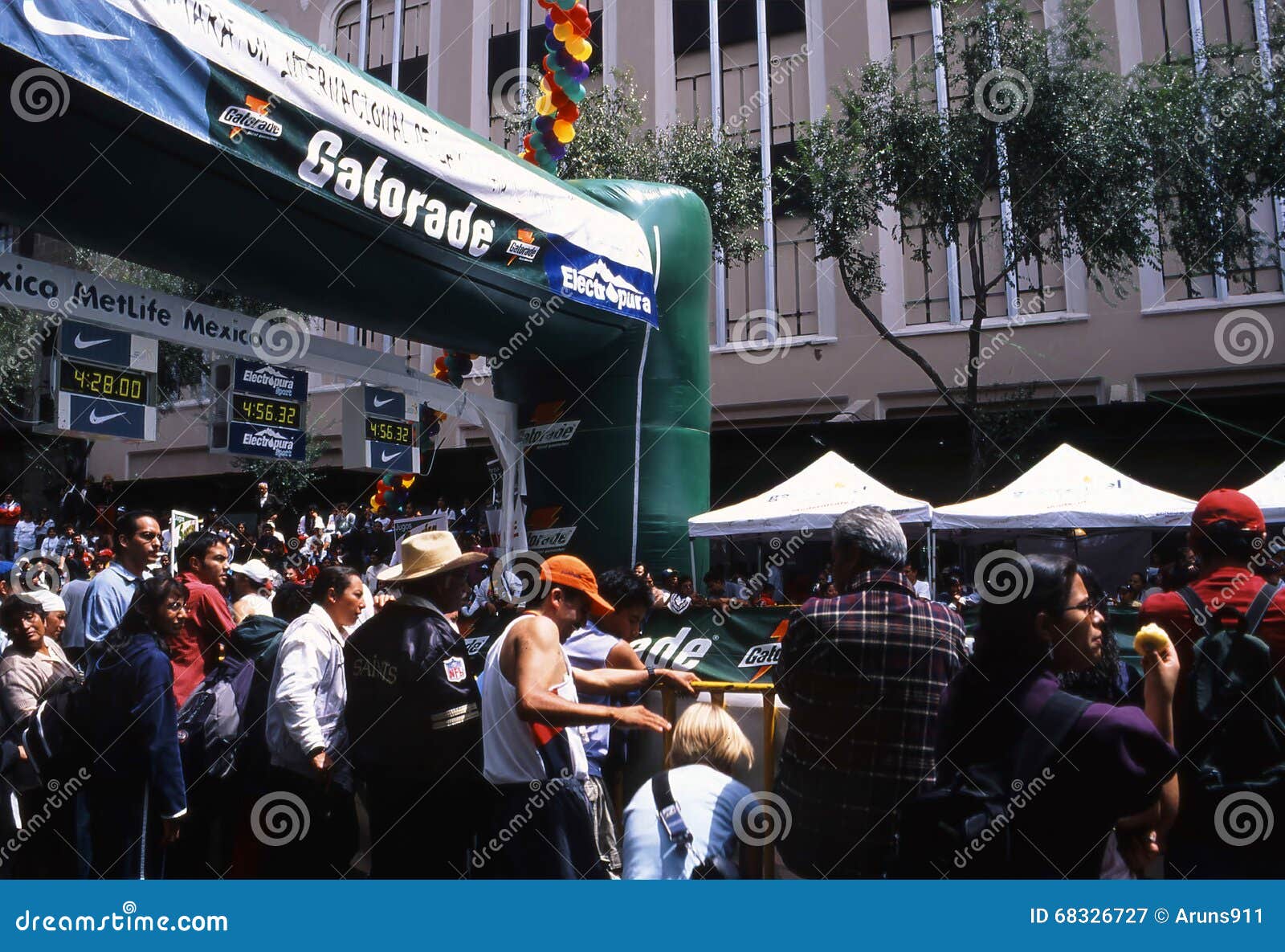 Mexico city marathon editorial photography. Image of tourist - 68326727