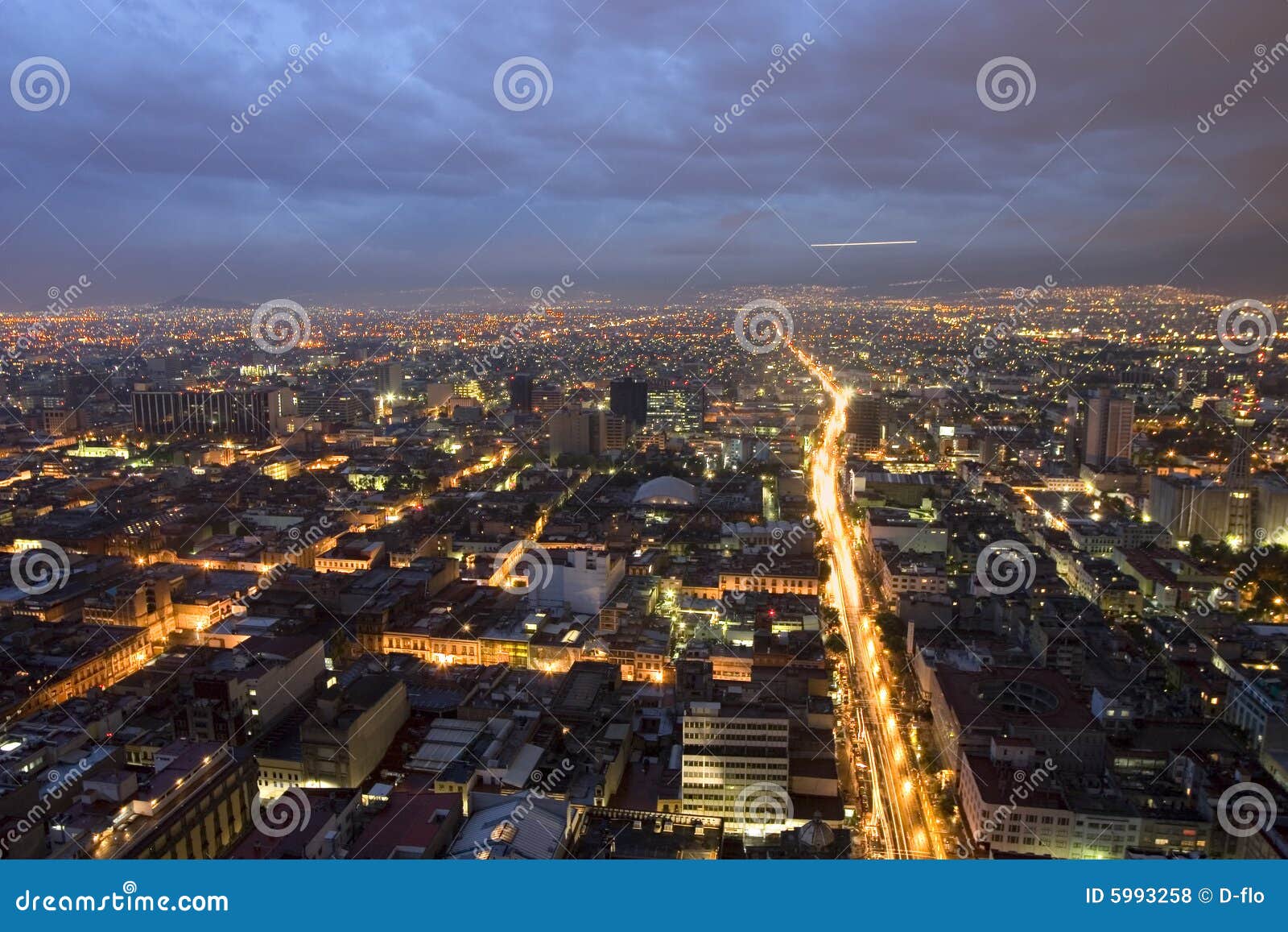 Mexico - stad arkivfoto. Bild av himmel, bifokal, mexiko - 5993258